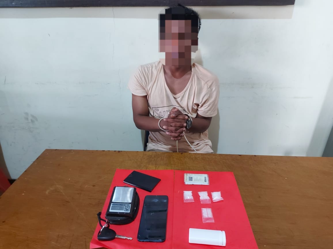 Rencana Mau Edarkan Sabu di Sekadau, Seorang Pria Dibekuk Polisi ... Rencana Mau Edarkan Sabu di Sekadau, Seorang Pria Dibekuk Polisi ...
